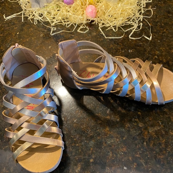 Shoes | Size 2 Girls Sandal | Poshmark